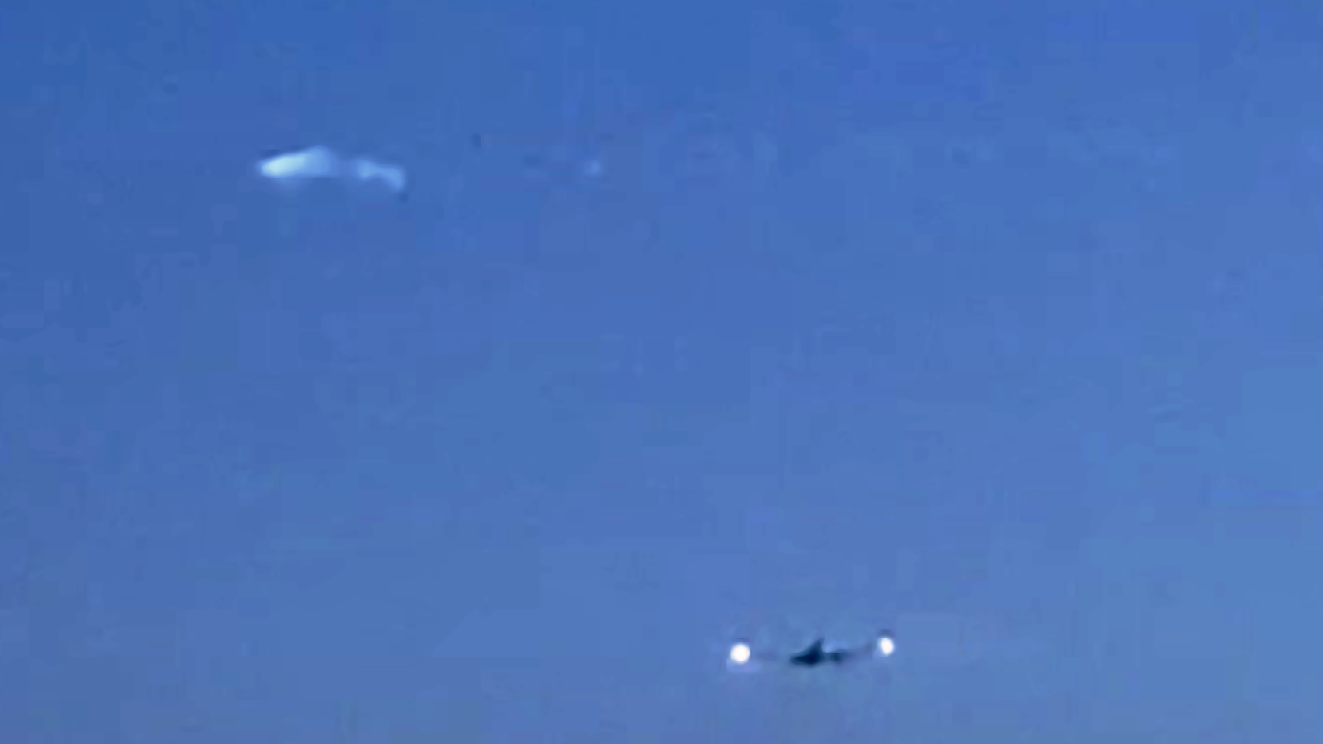 UAP FILMATI A CASERTA, GENOVA E CAGLIARI. VIDEO INSPIEGABILI